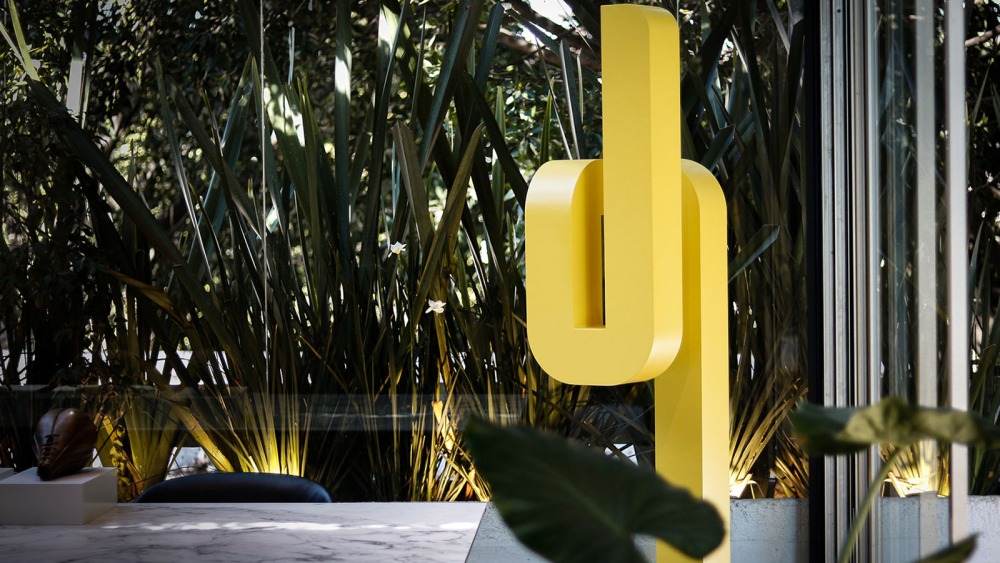 Leben | Linear Steel Sculptur | Ennaia